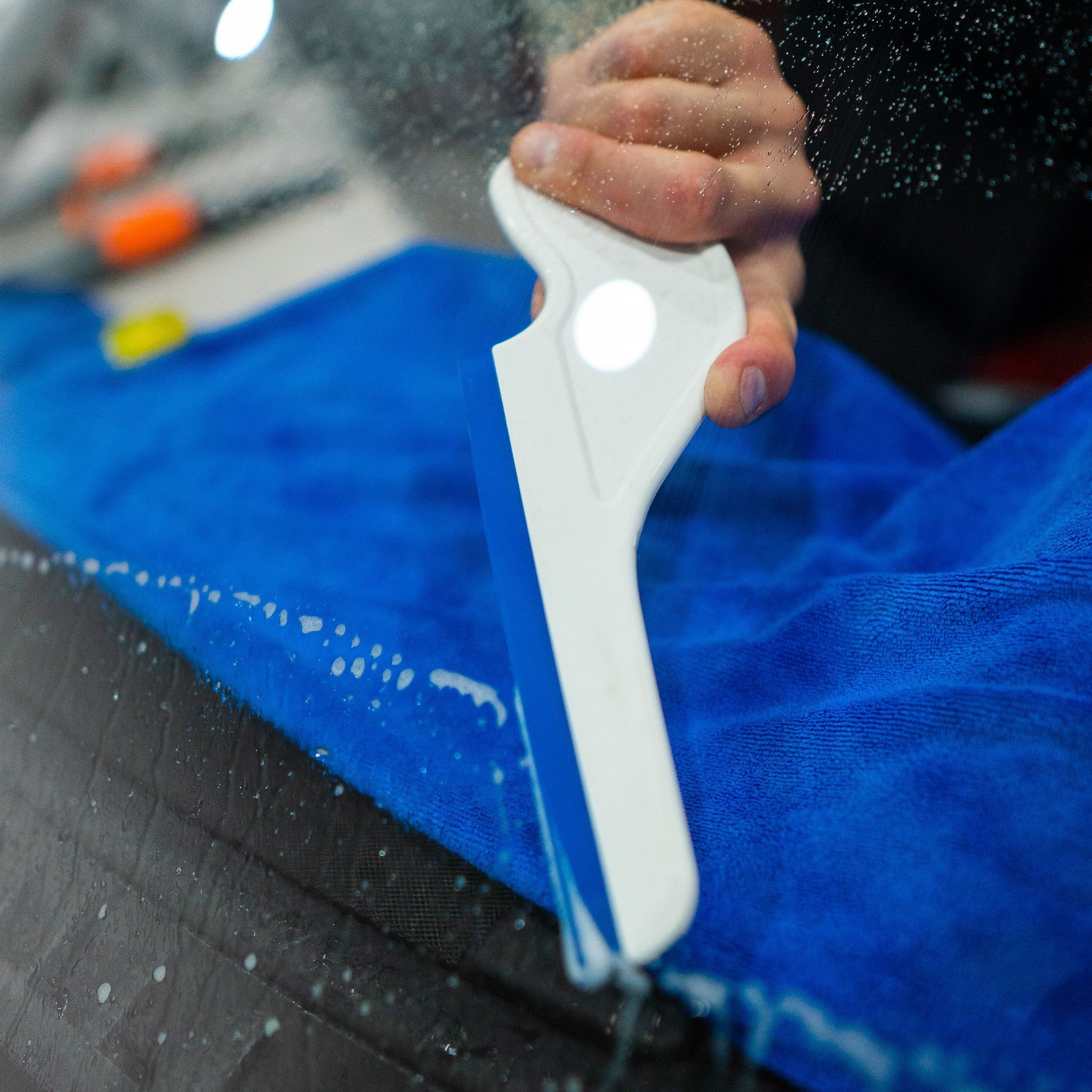 SIDE SWIPER WITH BLADE#N# – Window Tint Supplies